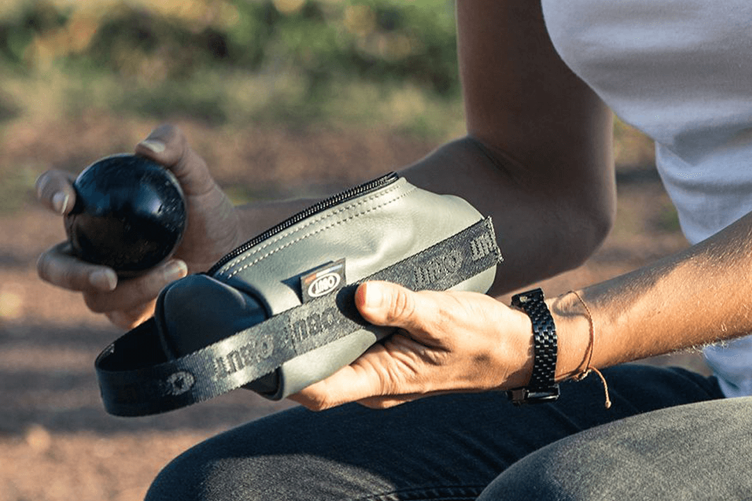 BOCCE LEATHER CASE OBUT 3 BALLS GREY/BLACK – Canada Billard