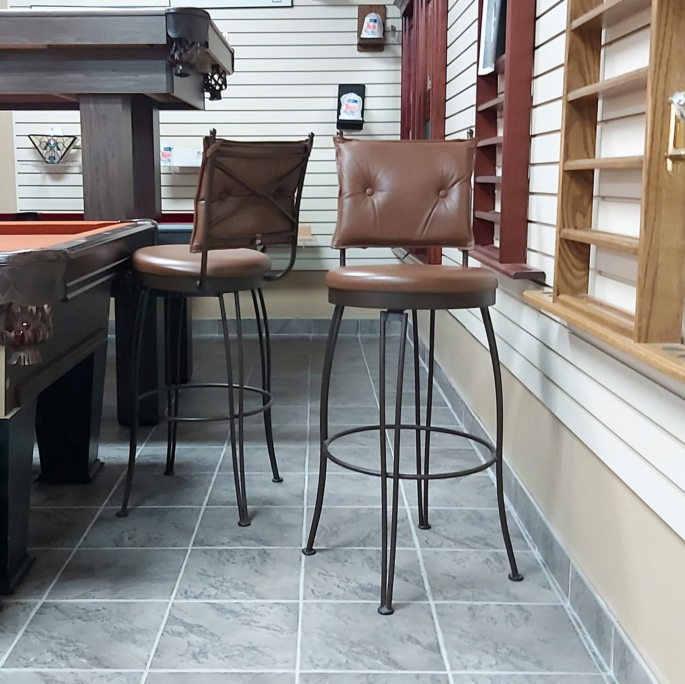 TRICA BILL LEATHER STOOL – Canada Billard